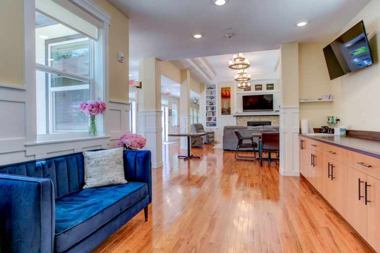 Photo Gallery – MapleView Manor