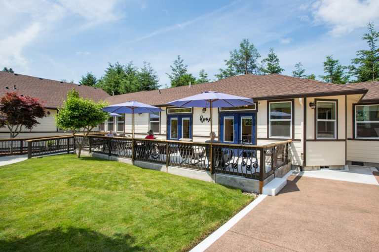 Photo Gallery – MapleView Manor